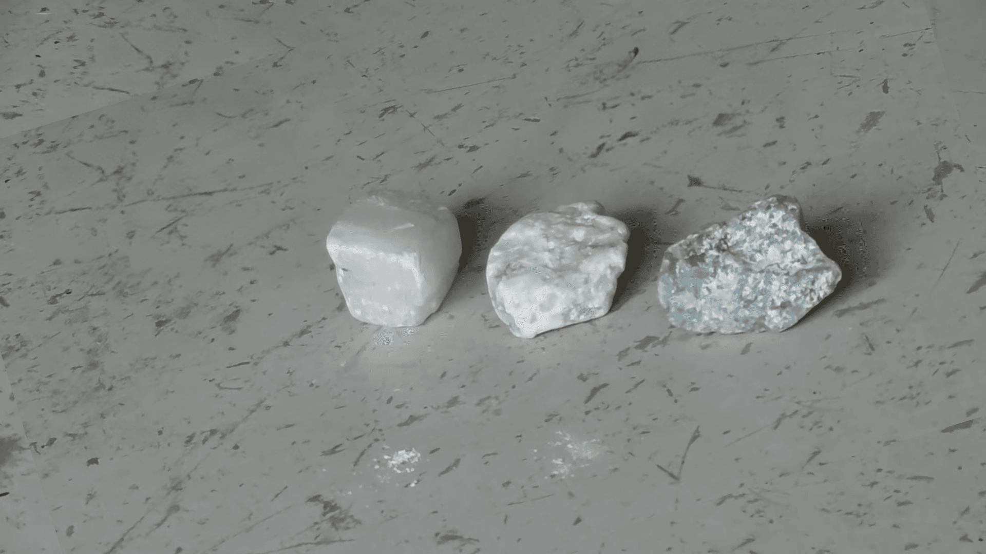 How to Identify Rocks Suitable for Tumbling (With Photos ...